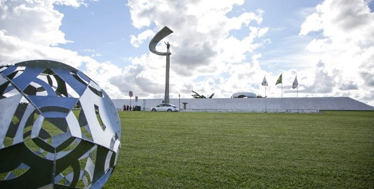 O Memorial JK guarda a história do ex-presidente Juscelino Kubitschek e ...