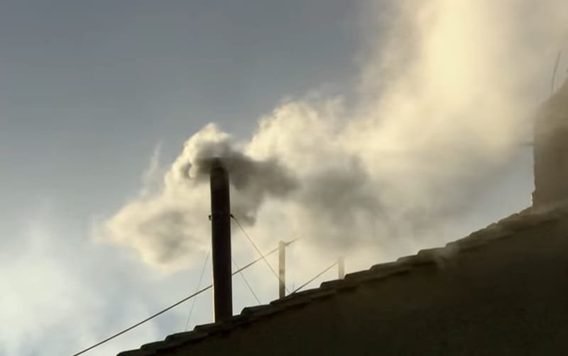 Cardeais escolhem o novo papa da Igreja Católica - Misto Brasil